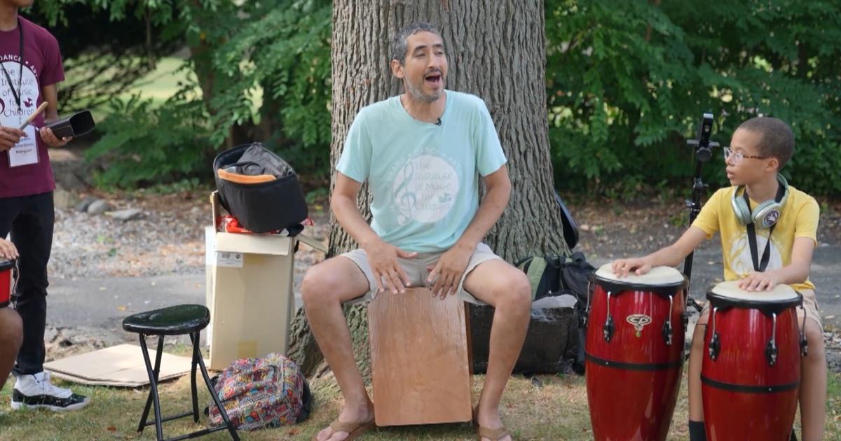 State of the Arts | Peruvian Cajon Player: Hector Morales | Season 43 ...