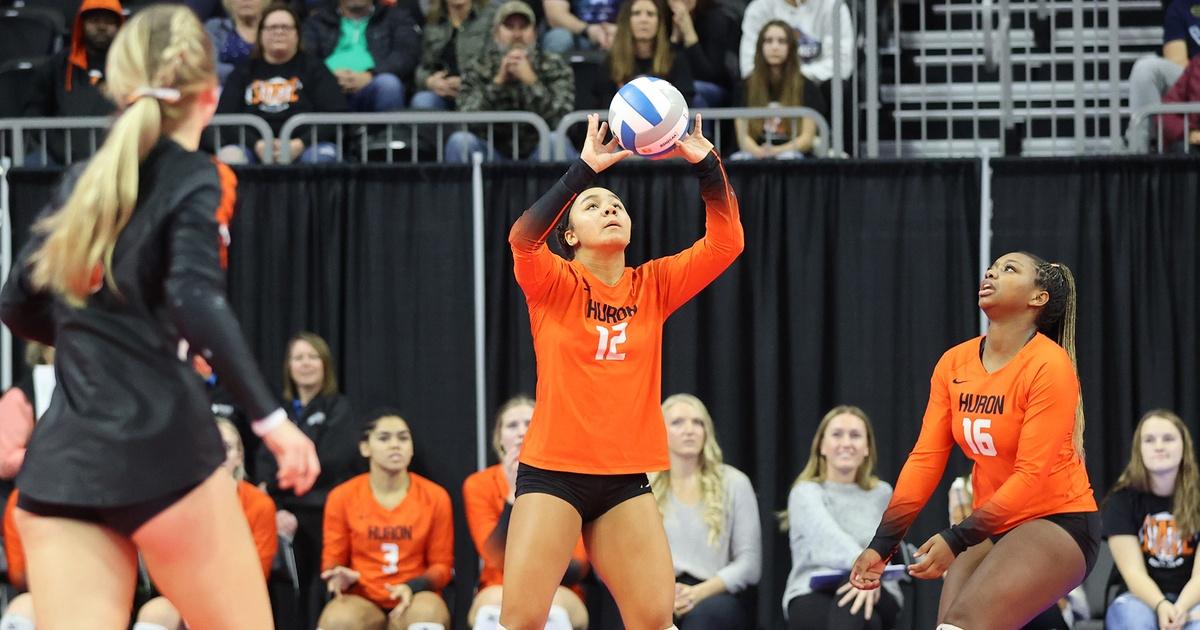 High School Activities | 2022 AA Volleyball | Huron vs. RC Stevens ...