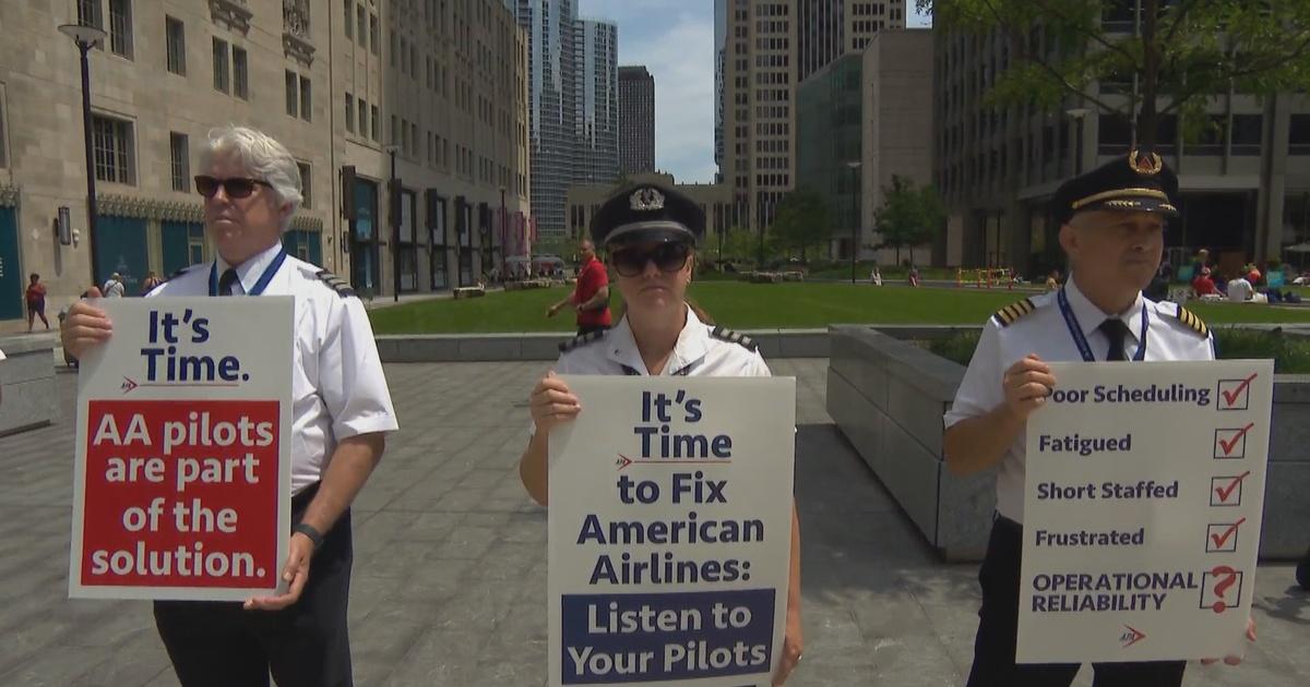 Chicago Tonight | Flight Delays Highlight Airline Industry Issues ...