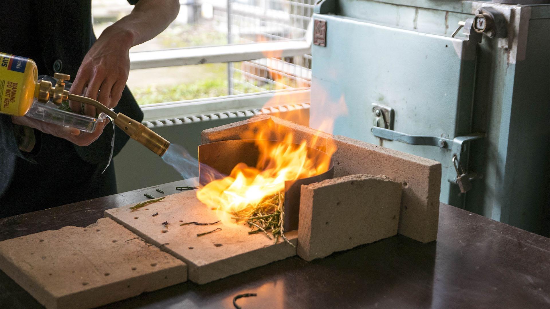 Glass - A New Wonder Material | Breakthrough: The Ideas That Changed ...