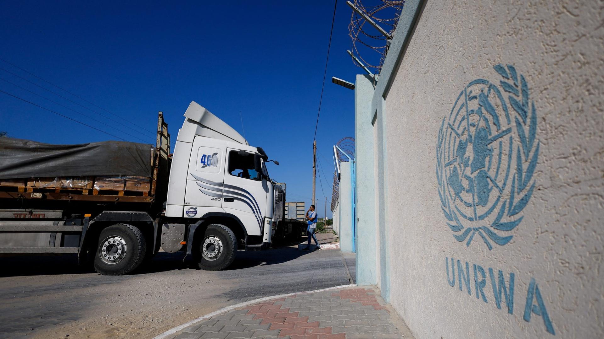 U.S. unveils new plan for delivering humanitarian aid | PBS News Hour ...