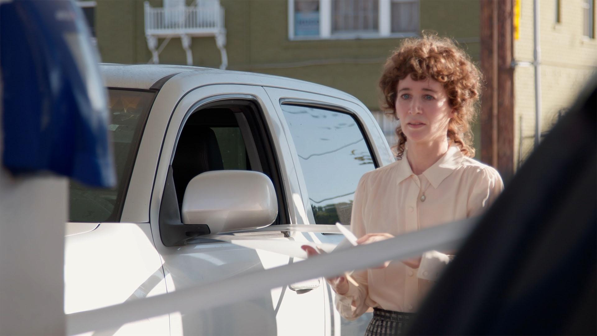 Artist Miranda July Performs At a Gas Station | ART21 | THIRTEEN - New ...