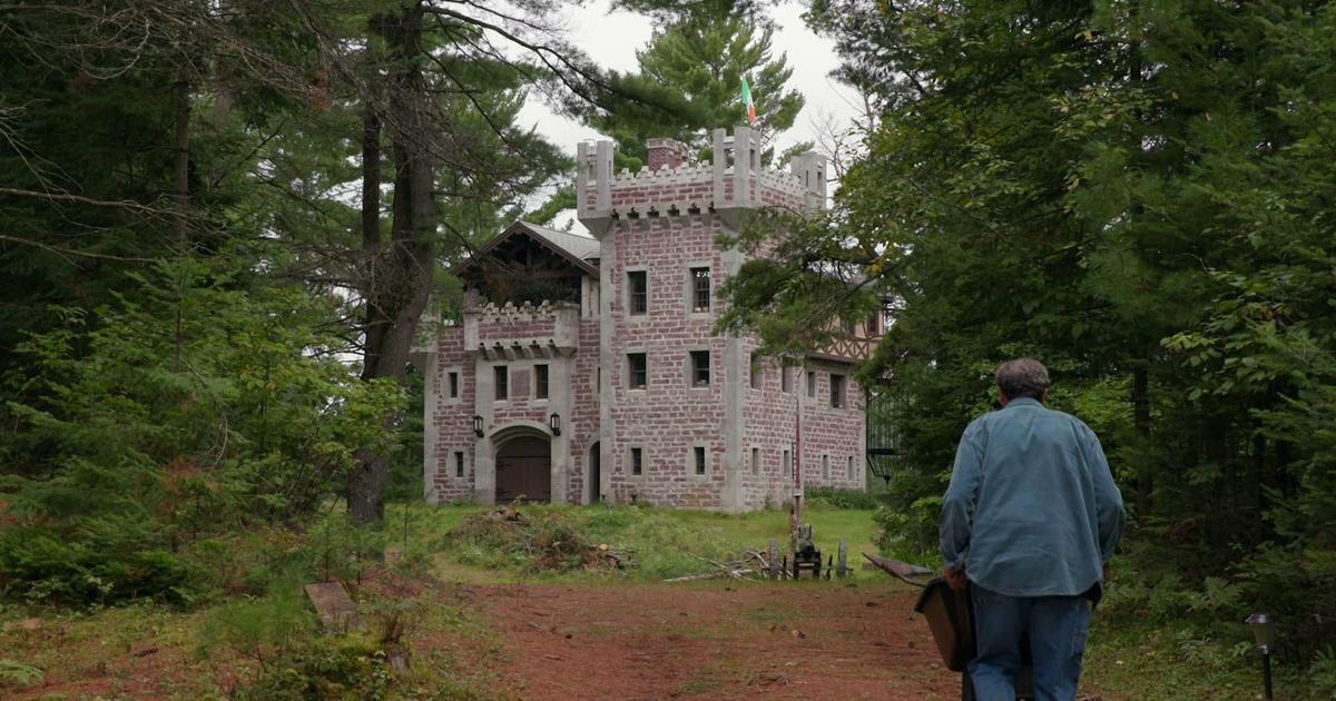 Wisconsin Life | Kelley Castle | Season 9 | Episode 2 | PBS