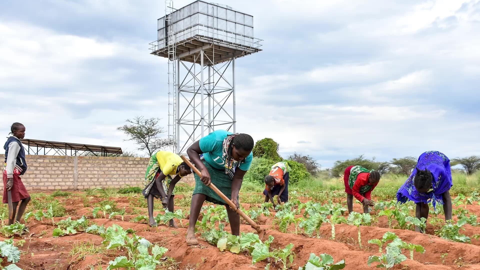 PBS News Hour - U.S. projects bringing water to drought-ridden land may ...