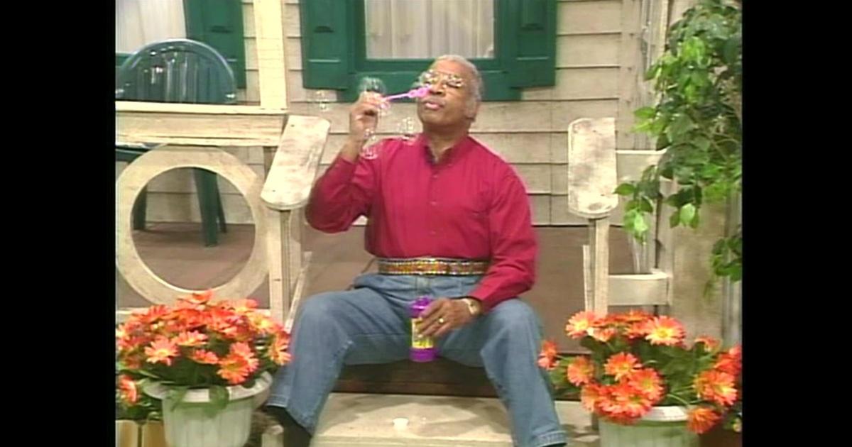 Hello, Mr. Chuck! | Bubbles | Season 3 | Episode 8 | PBS