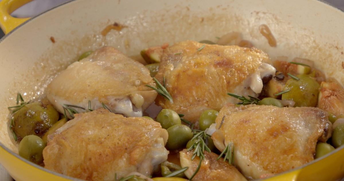 The Key Ingredient | Seared Chicken Thighs with Fig Pan Sauce | Kitchen ...