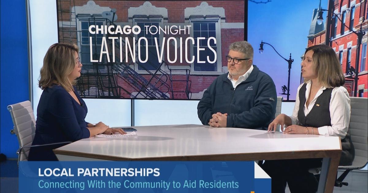 Chicago Tonight: Latino Voices | 211 Helpline Connects Cook County ...