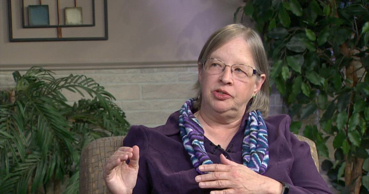 Currently Speaking | 10/11/16 - Julie Keil | Season 18 | Episode 5 | PBS