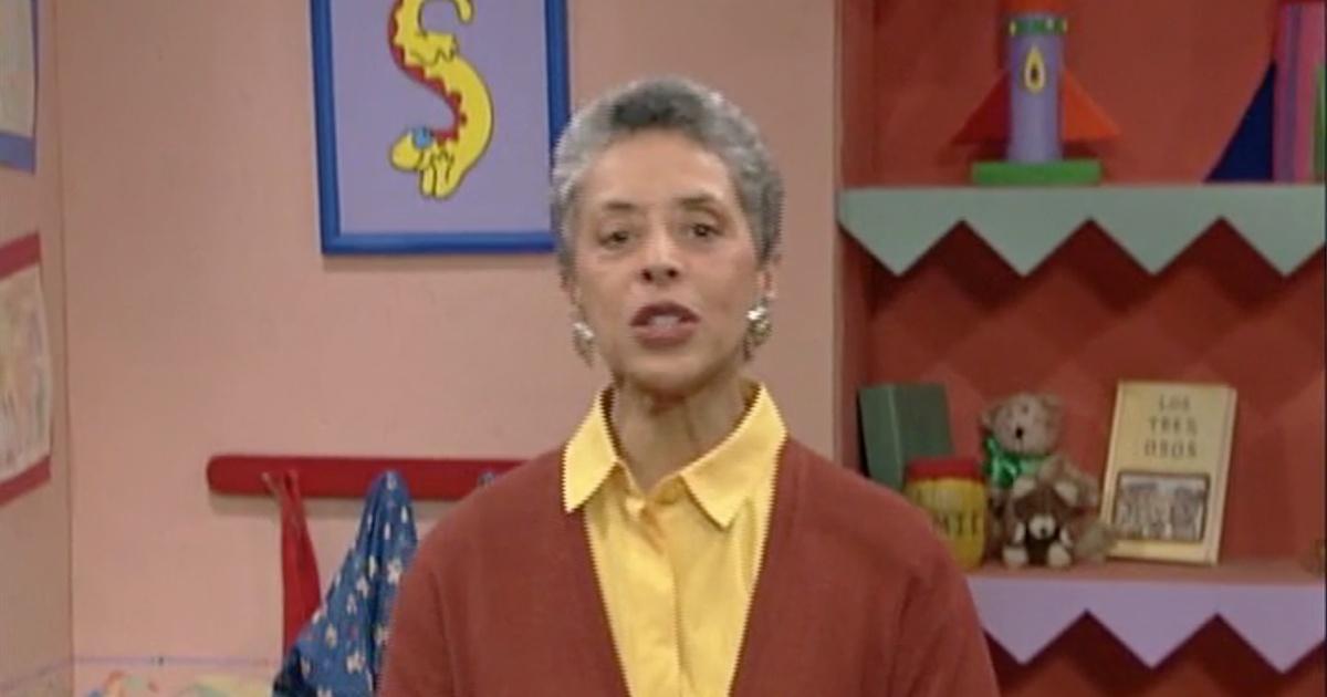 Salsa | Season 1 | Episode 111: Little Blue Riding Hood - Instructor | PBS