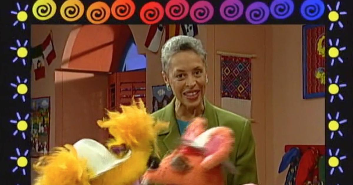 Salsa | Season 2 | Episode 211: The Pig Who Cried Bandit - Intro | PBS