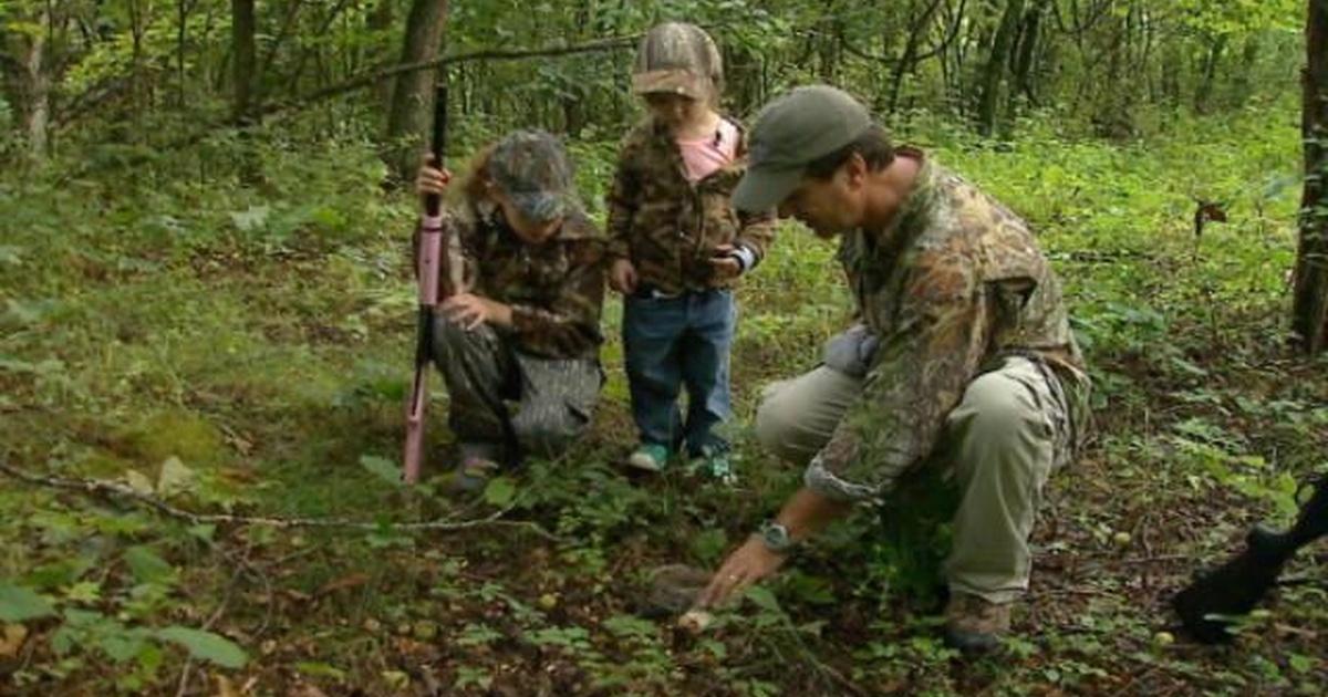 Kentucky Afield | Squirrel Hunting with the Granddaughters | Season 30 ...