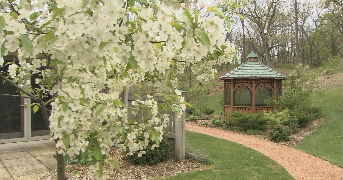 The Wisconsin Gardener | The Gardens of Agrace Hospice Care | Season 21 ...