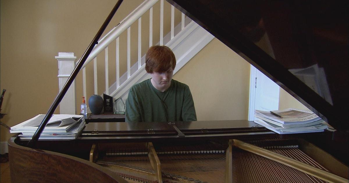 Wisconsin Young Artists Compete | Final Forte 2012: Garrick Olsen | Season 2012 | PBS