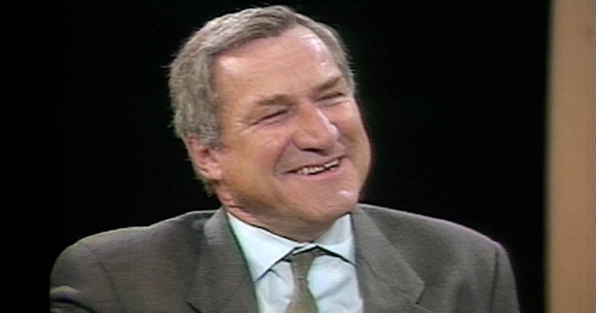NC People | Dean Smith UNC Chapel Hill Basketball Coach 1989 | Season ...
