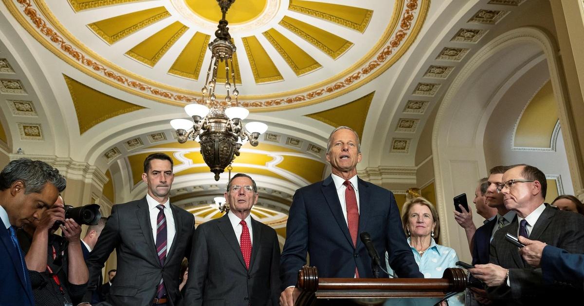 PBS News Hour | Time running out for GOP to pass tax plan by Trump ...
