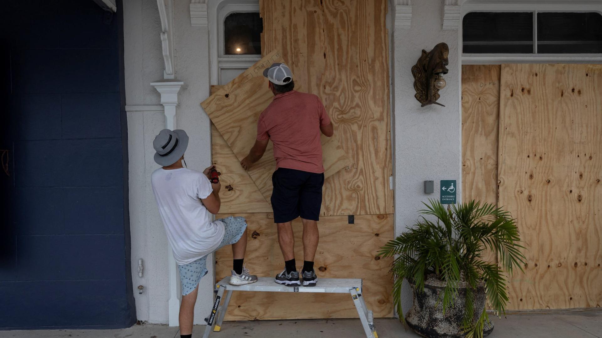 Hurricane Helene expected to be Cat. 4 at landfall in Fla. | PBS News ...