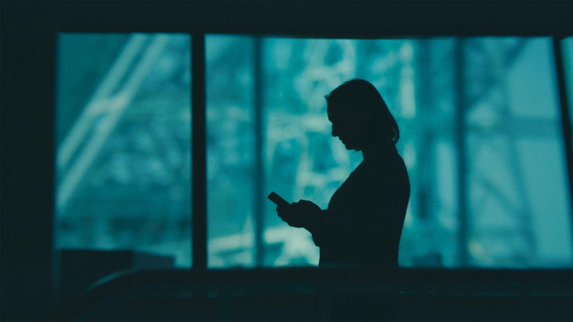 An Unusual Transmission | First Contact: An Alien Encounter | THIRTEEN ...