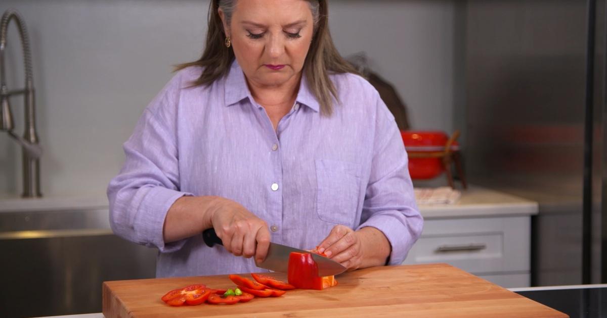 The Key Ingredient | Sheri Says: Cutting a Bell Pepper | Season 1 | PBS