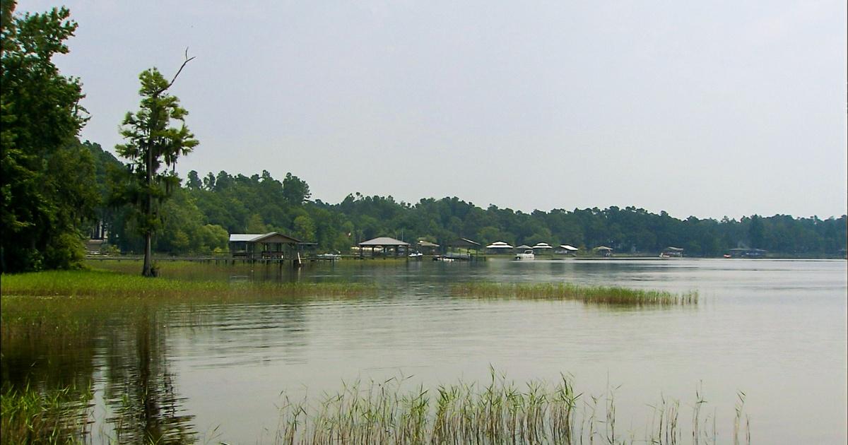 Exploring North Carolina | Two Lakes and a Pond | Season 7 | Episode 10 ...