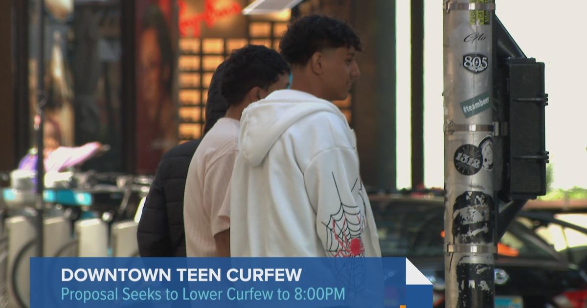 Chicago Tonight | Push to Make Teen Curfew Even Earlier Downtown ...