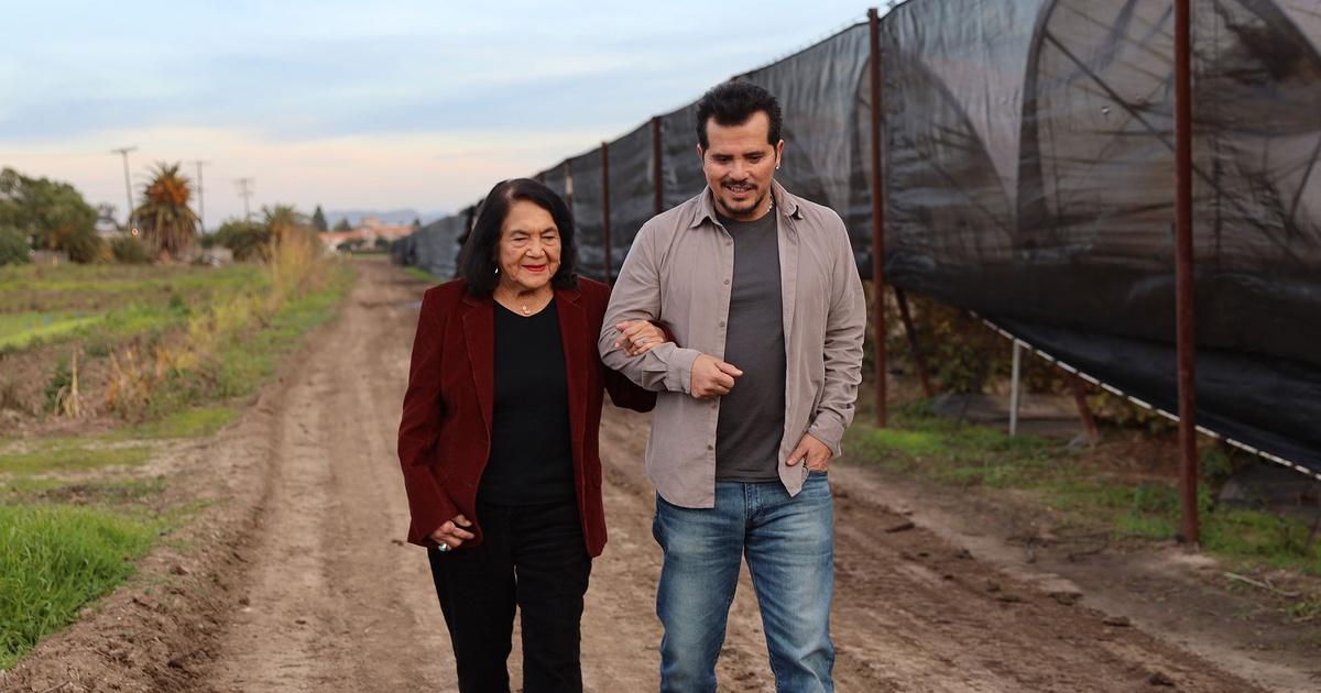 VOCES American Historia: The Untold History of Latinos | Dolores Huerta ...