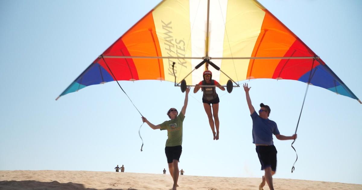 North Carolina Weekend | Hang Gliding at Jockey's Ridge | Season 18 ...