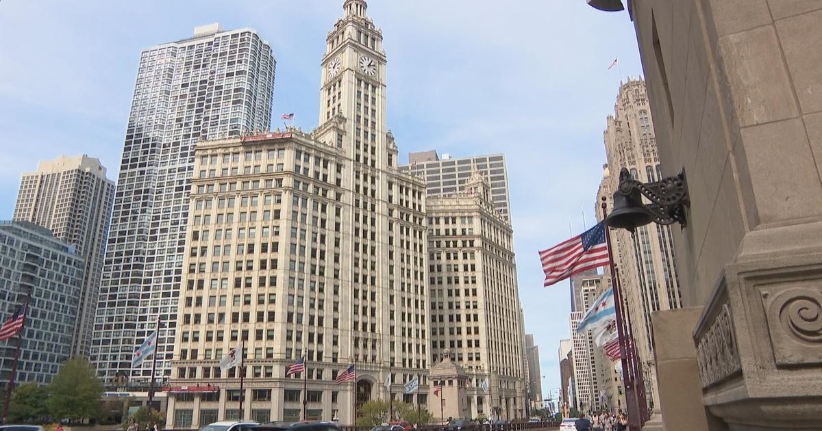 Chicago Tonight | Ask Geoffrey: The Wrigley Building’s 100th ...