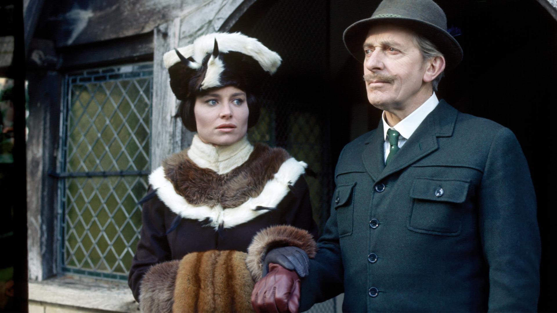 The Superfluous Finger | The Rivals of Sherlock Holmes | THIRTEEN - New ...