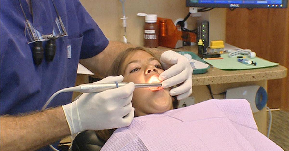 Science Trek | D4K: The Web Show: Teeth | PBS