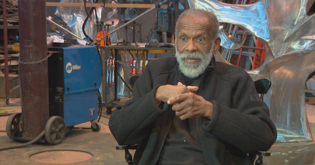 Chicago Tonight | Sculptor Richard Hunt Creates Monument to Ida B ...
