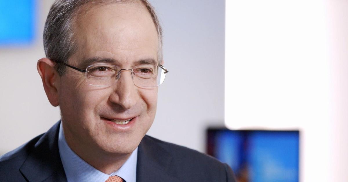 The David Rubenstein Show: Peer to Peer Conversations | Brian Roberts ...