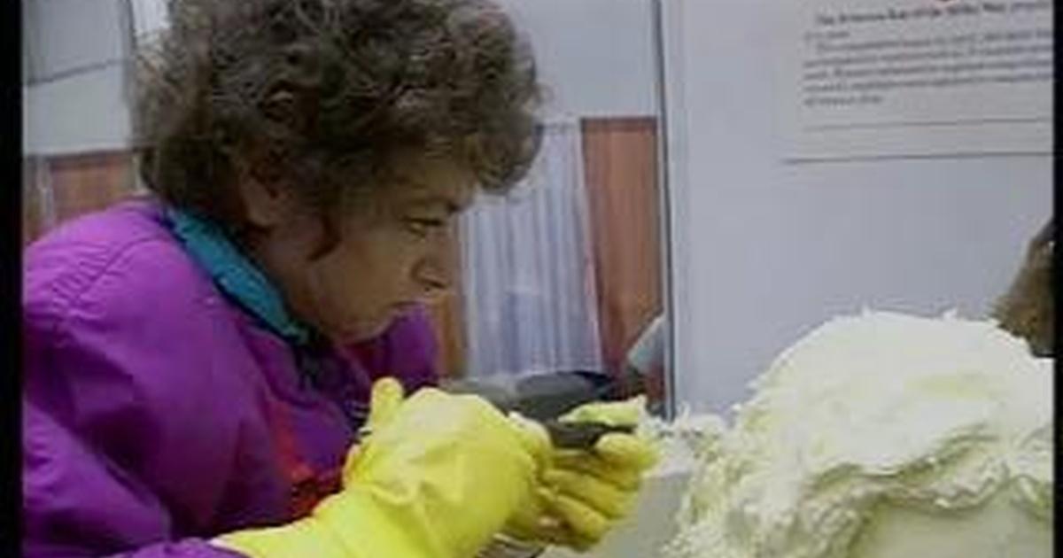 NewsNight Minnesota | BUTTER HEAD: Butter sculpture | Season 2000 ...