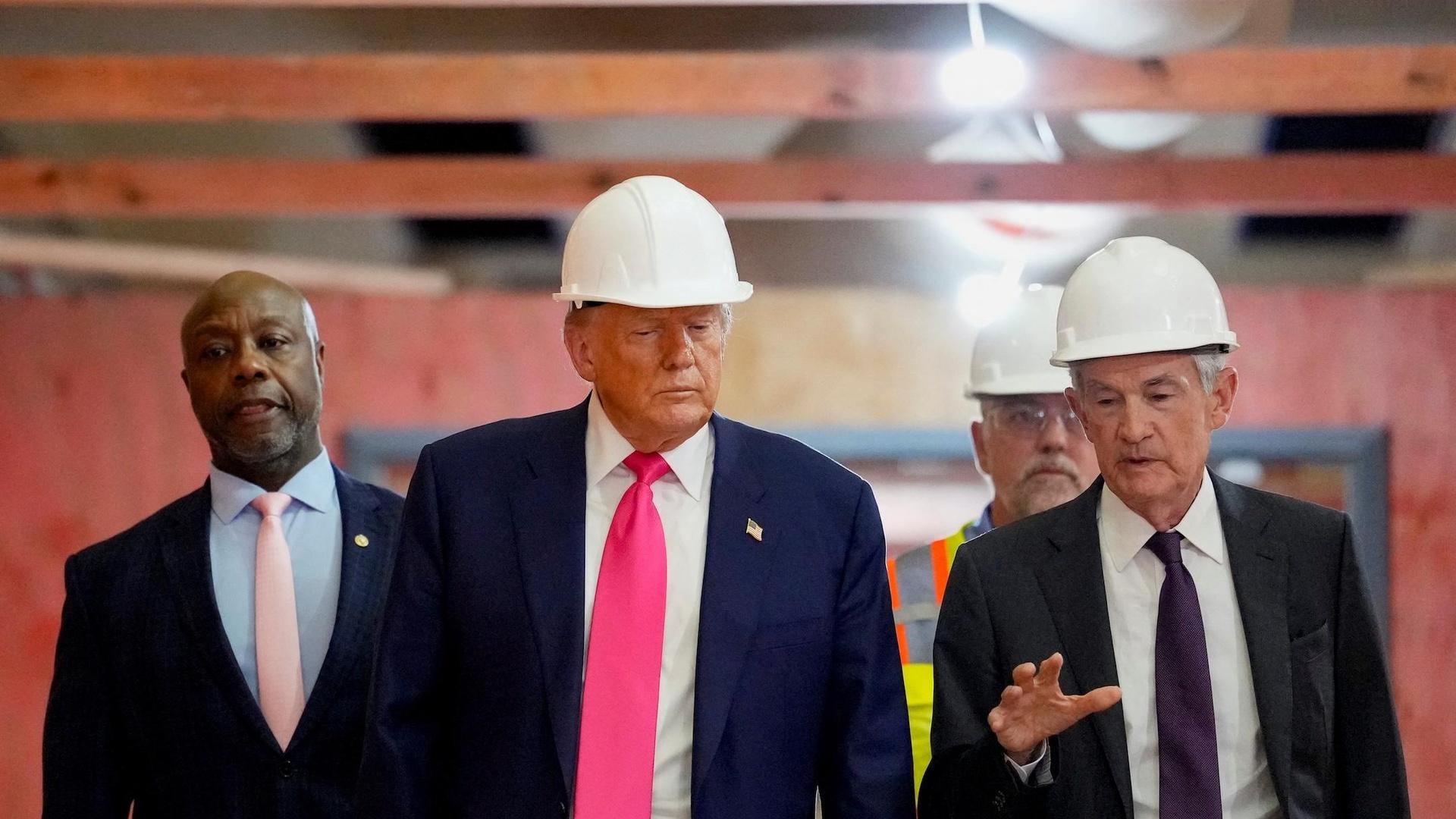 Trump ramps up pressure on Powell in Fed visit | PBS News Hour ...