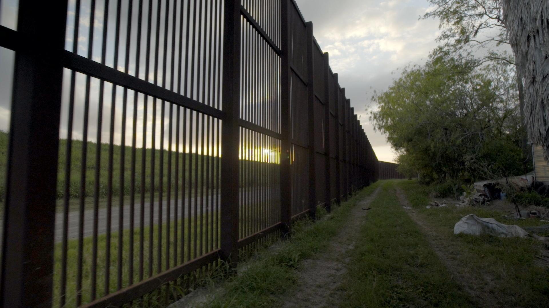 "Separated: Children at the Border" - Preview | FRONTLINE | THIRTEEN ...