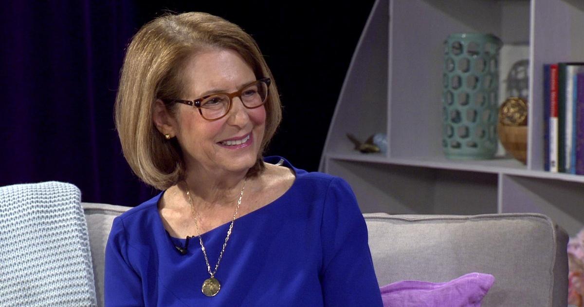 SHOWCASE with Barbara Kellar | Deborah Emont Scott | Season 13 ...