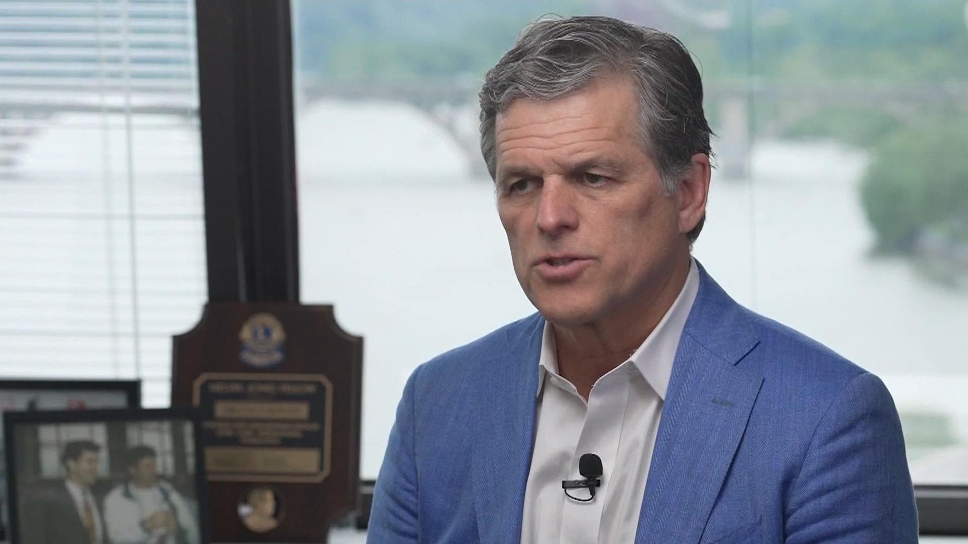 Former educator works to restore dignity to disagreements | PBS News ...