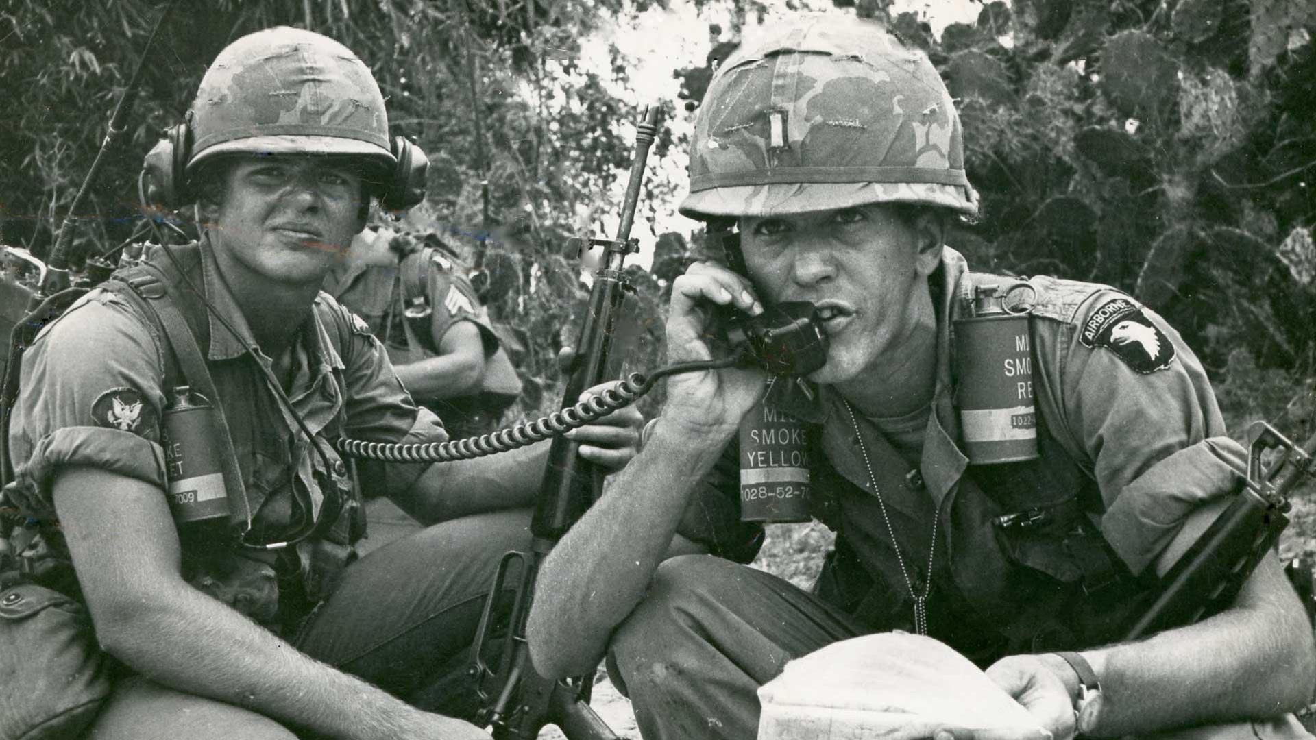 Dave Describes Meeting Bruce Grable in the Chinook | We'll Meet Again ...