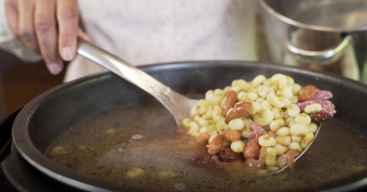 Wisconsin Life | Rebecca Webster and Laura Manthe: Oneida White Corn ...
