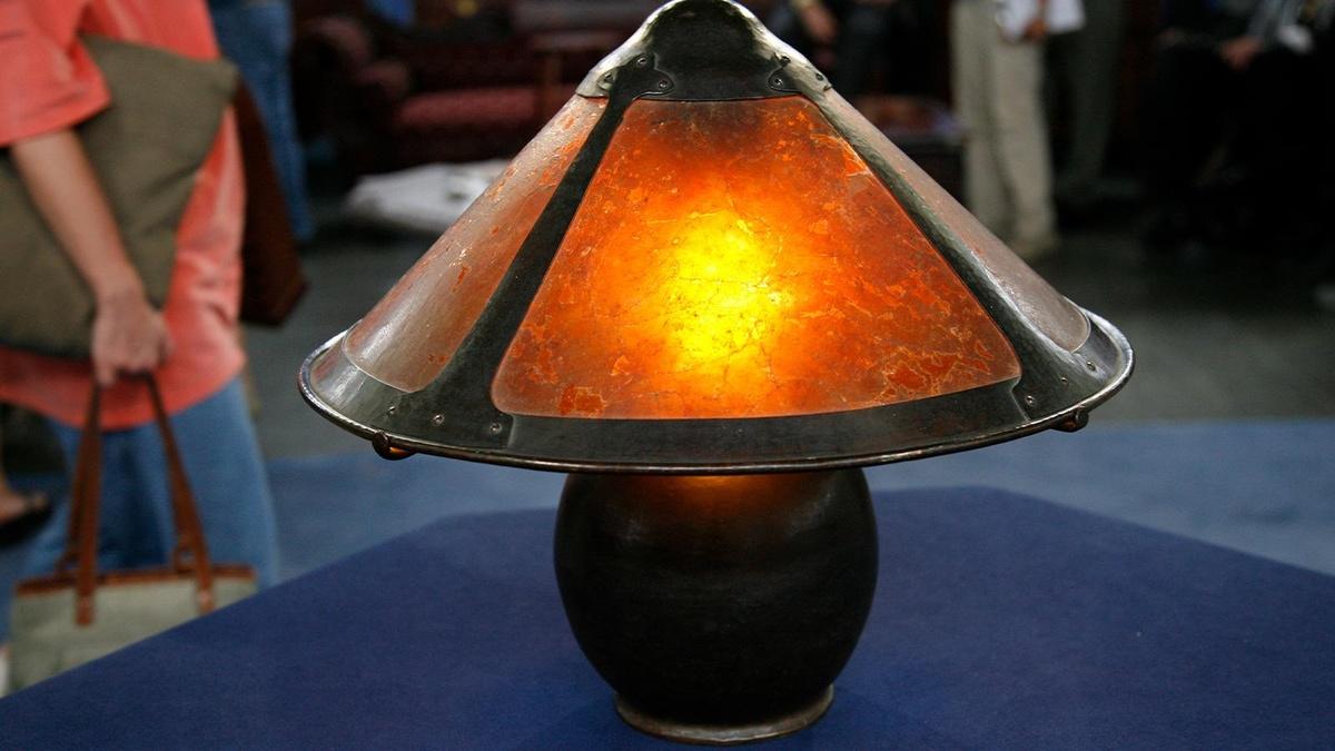 Appraisal: Dirk van Erp Lamp, ca. 1910 | Antiques Roadshow | THIRTEEN ...