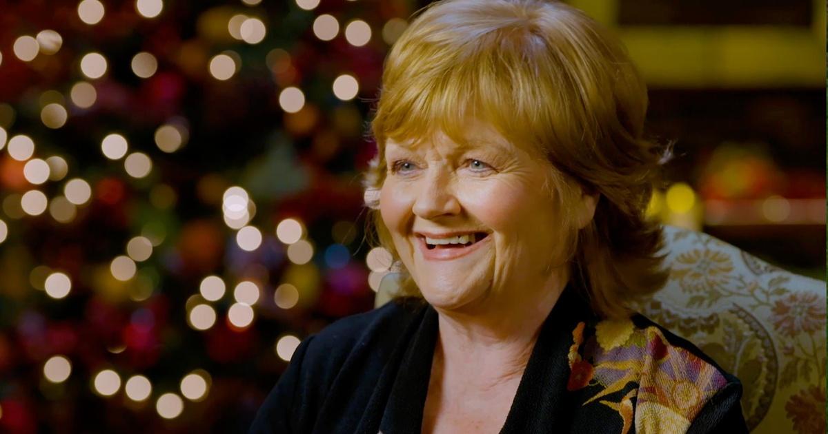 Christmas With The Tabernacle Choir | Upstairs with Lesley Nicol ...