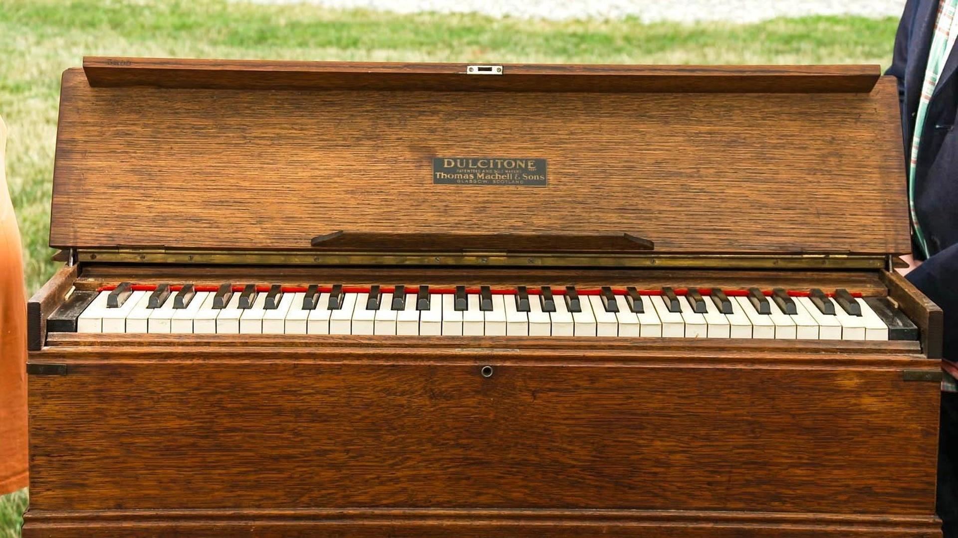 Appraisal: Thomas Machell & Sons Dulcitone, ca. 1900 | Antiques ...