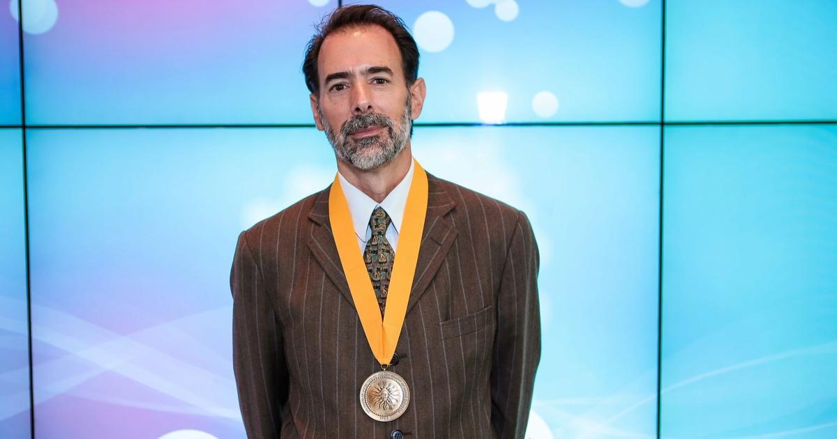 Dr. Ben Bahr: 2017 O. Max Gardner Award Recipeint | SciTech Now North ...