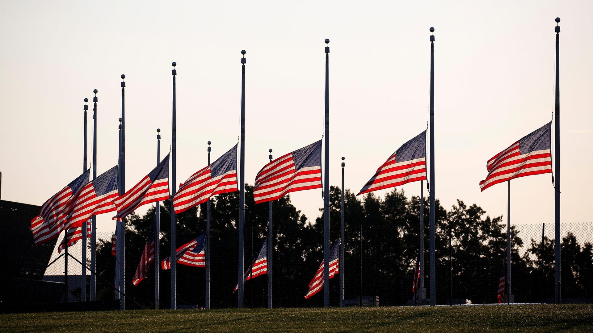 Honoring John McCain’s legacy, the country mourns | PBS NewsHour ...