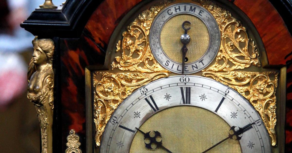 Antiques Roadshow | Appraisal: T. Boxell English Bracket Clock, ca ...