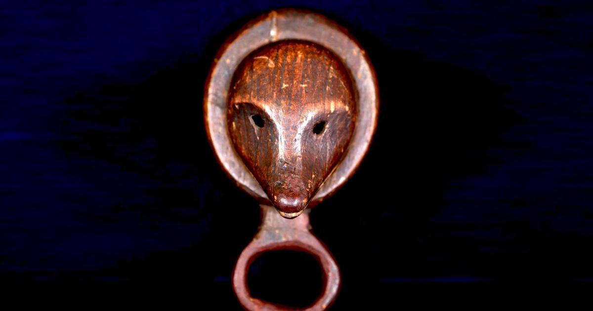 Antiques Roadshow | Appraisal: Eskimo Finger-Mask Snuff Container, ca ...