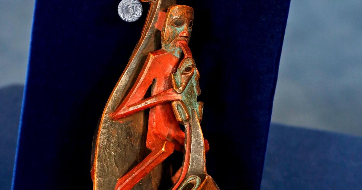 Antiques Roadshow | Appraisal: Late 19th-Century Tlingit Raven Rattle ...