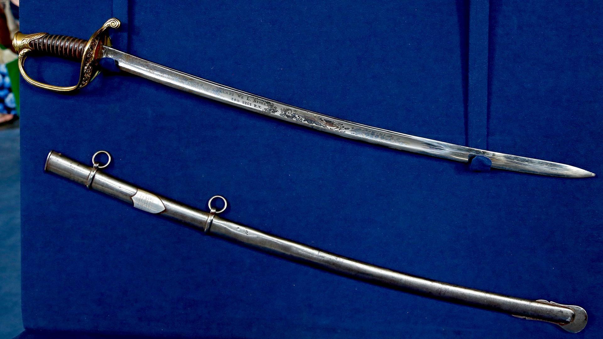 Appraisal: Civil War Union Officer's Sword | Antiques Roadshow ...