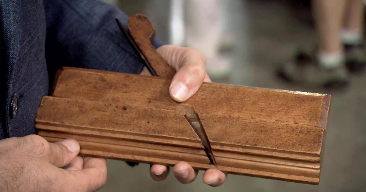 Antiques Roadshow | Appraisal: Cesar Chelor Plane, ca. 1755 | Season 15 ...