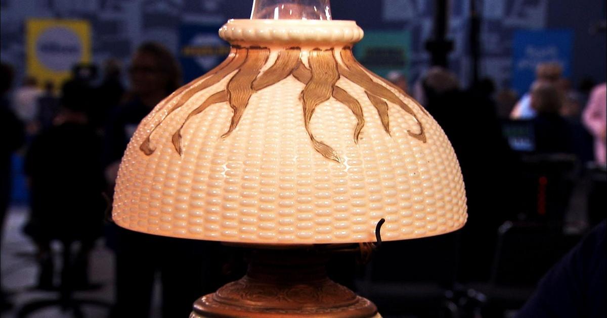 Antiques Roadshow | Appraisal: Libbey Glass "Maize Pattern" Lamp, ca ...