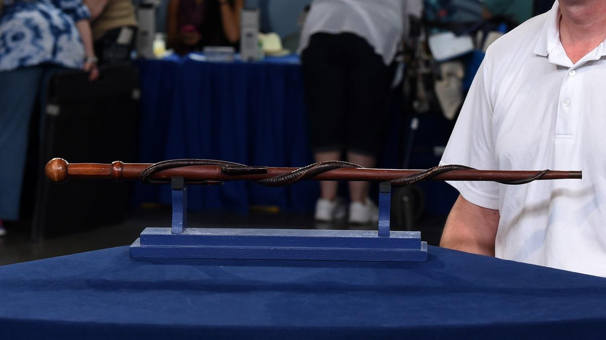 Appraisal: Presentation Civil War Cane | Antiques Roadshow | THIRTEEN ...